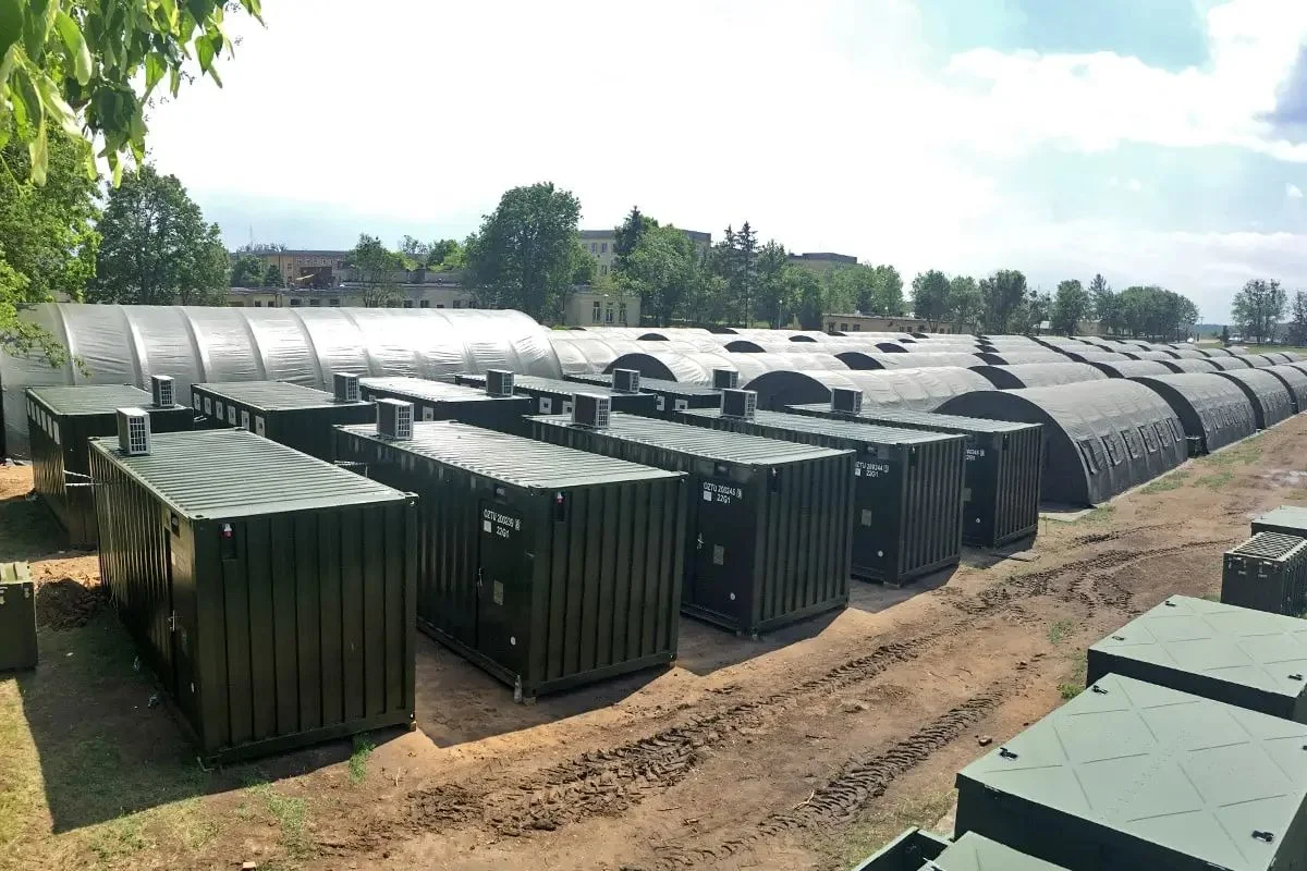 2024 Buyer’s Guide To Military Shipping Containers